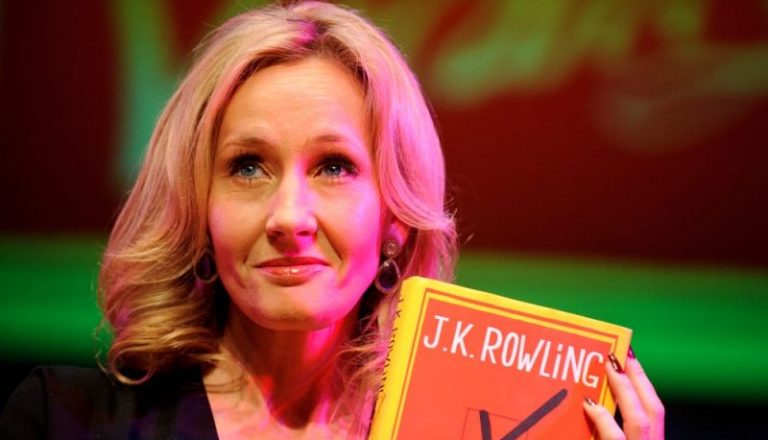 J. K. Rowling - Từ Mẹ Đơn Thân Tới Nữ Nhà Văn Quyền Lực Nước Anh