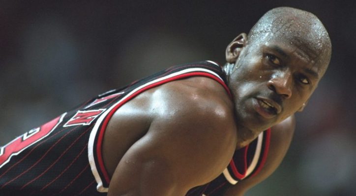 Cầu Thủ Bóng Rổ Vĩ Đại Nhất Lịch Sử Michael Jordan